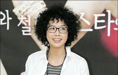 최진실 '내 생애 마지막 스캔들' 제작발표회에서 파격 아줌마머리로 변신 | 네이트 판