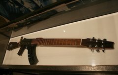 AK-47 기타!!! 그 AK 맞어??? | 네이트 판