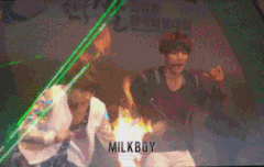 변백현 잔망떠는 움짤.gif | 네이트 판